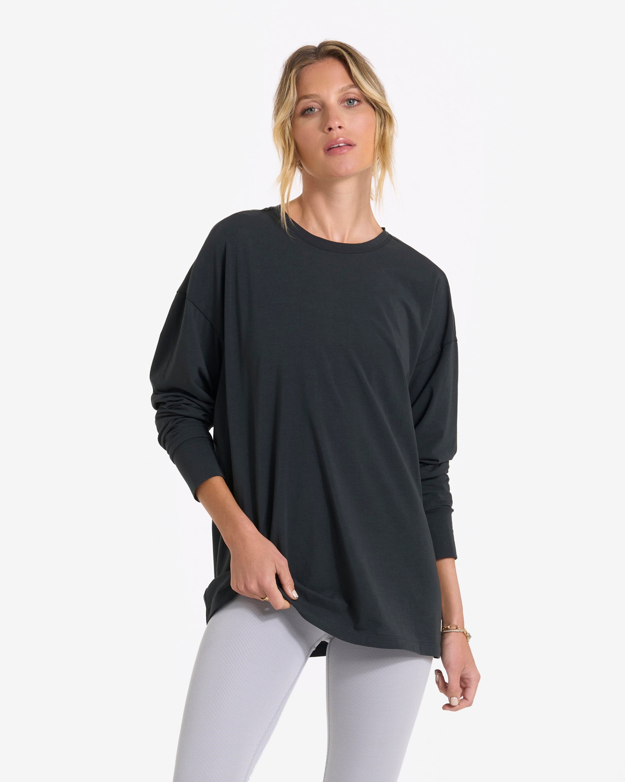 VUORI Long-Sleeve Tee